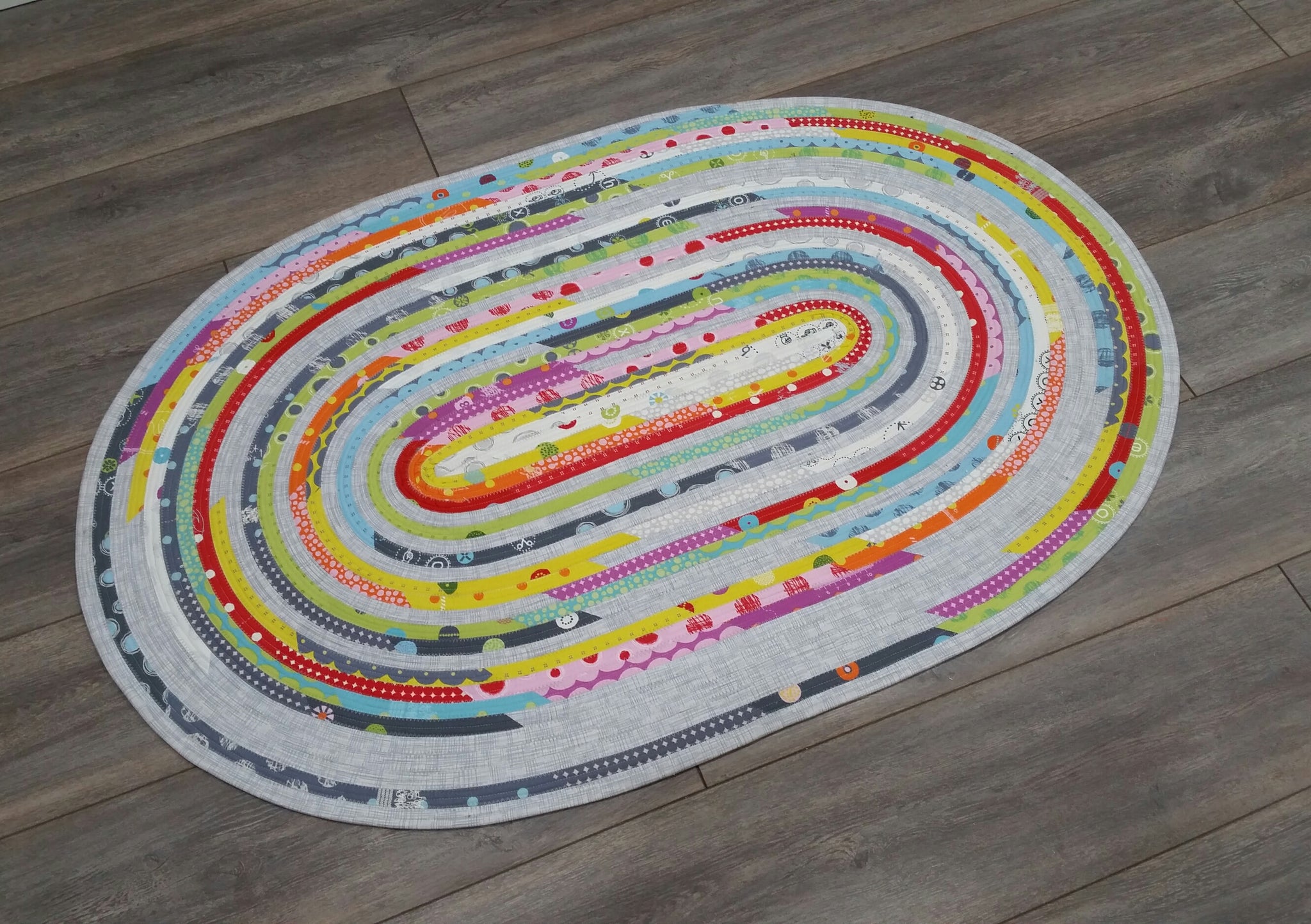 Jelly-Roll Rug (PDF pattern) *updated – RJ Designs / RomaQuilts